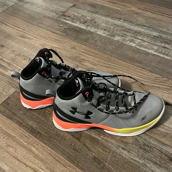 Under Armour | Shoes | Youth Under Armour Sc Basketball Shoes | Poshmark